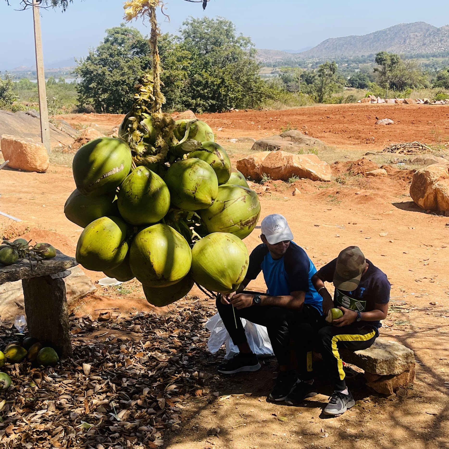 Medium Difficulty Day Hike near Bangalore Makalidurga